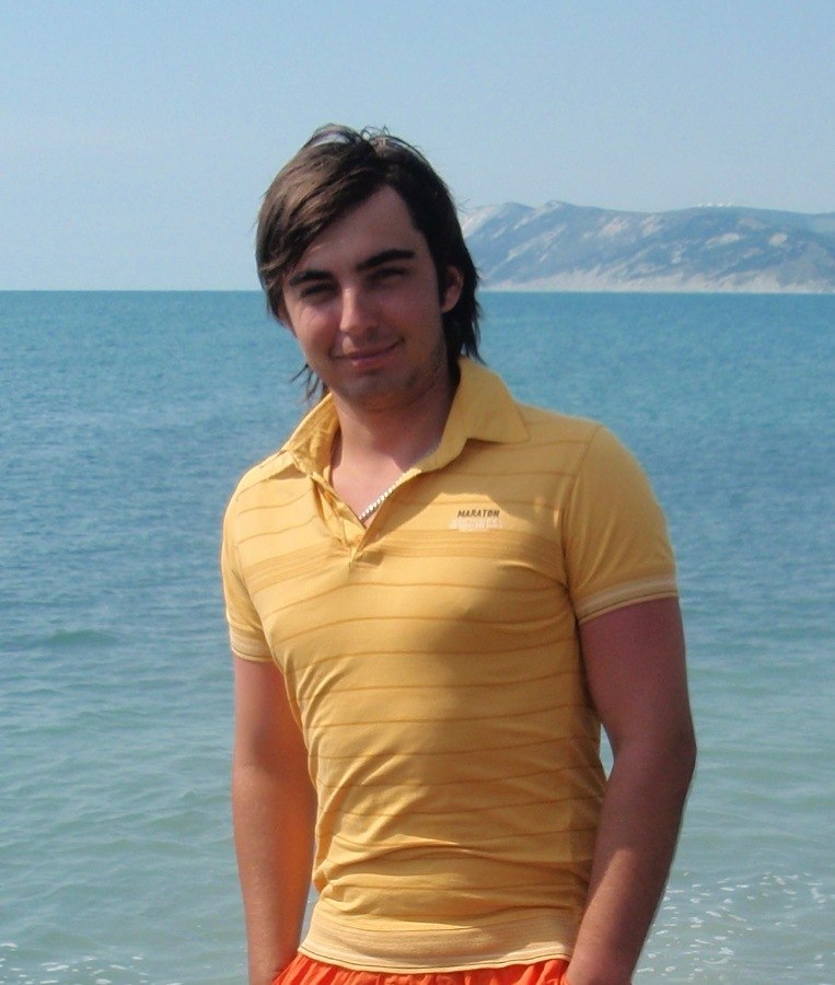 Антон Аматуни