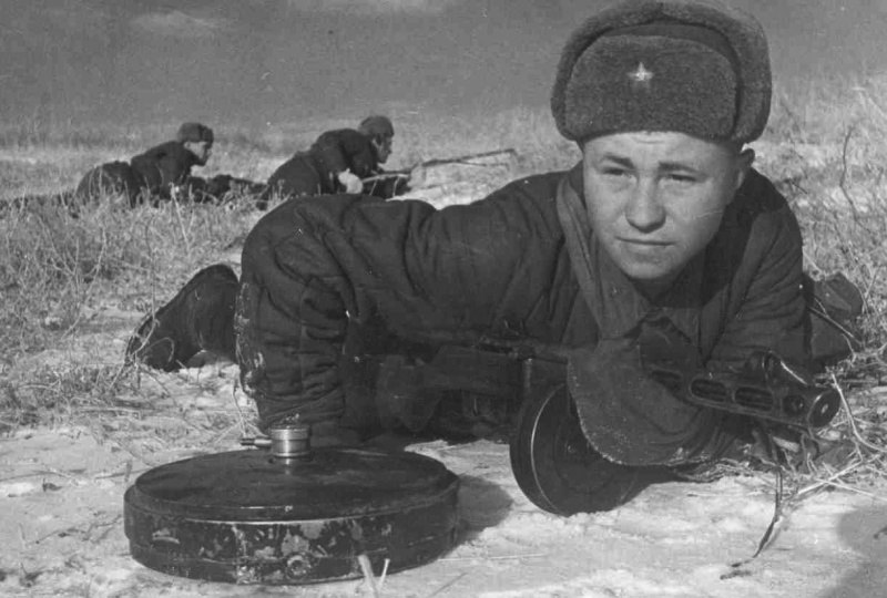 Soviet sappers - Stalingrad | pp.userapi.com/c629102/v629102… | Flickr
