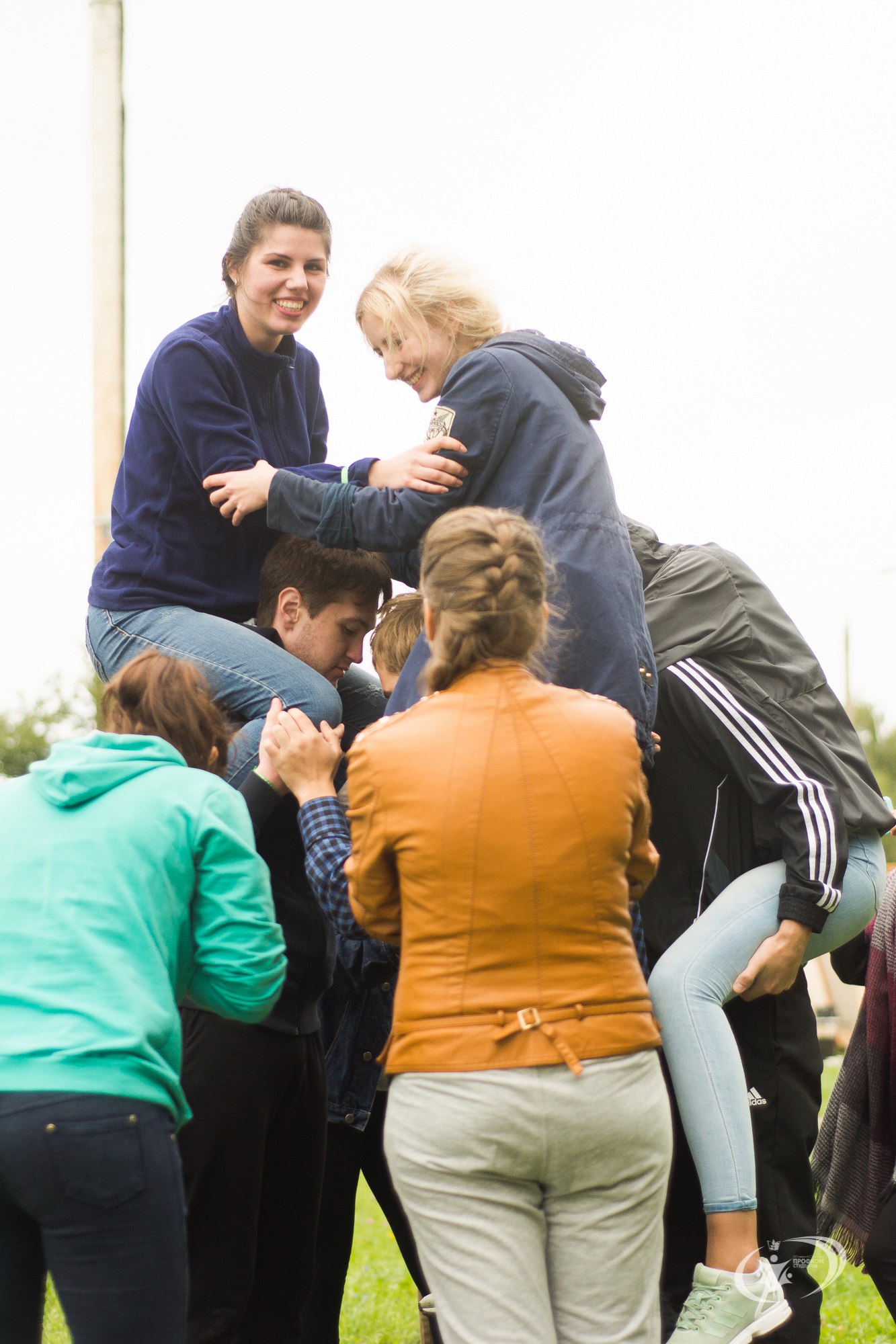 Ultimate Shoulder Rides Wom From Russia