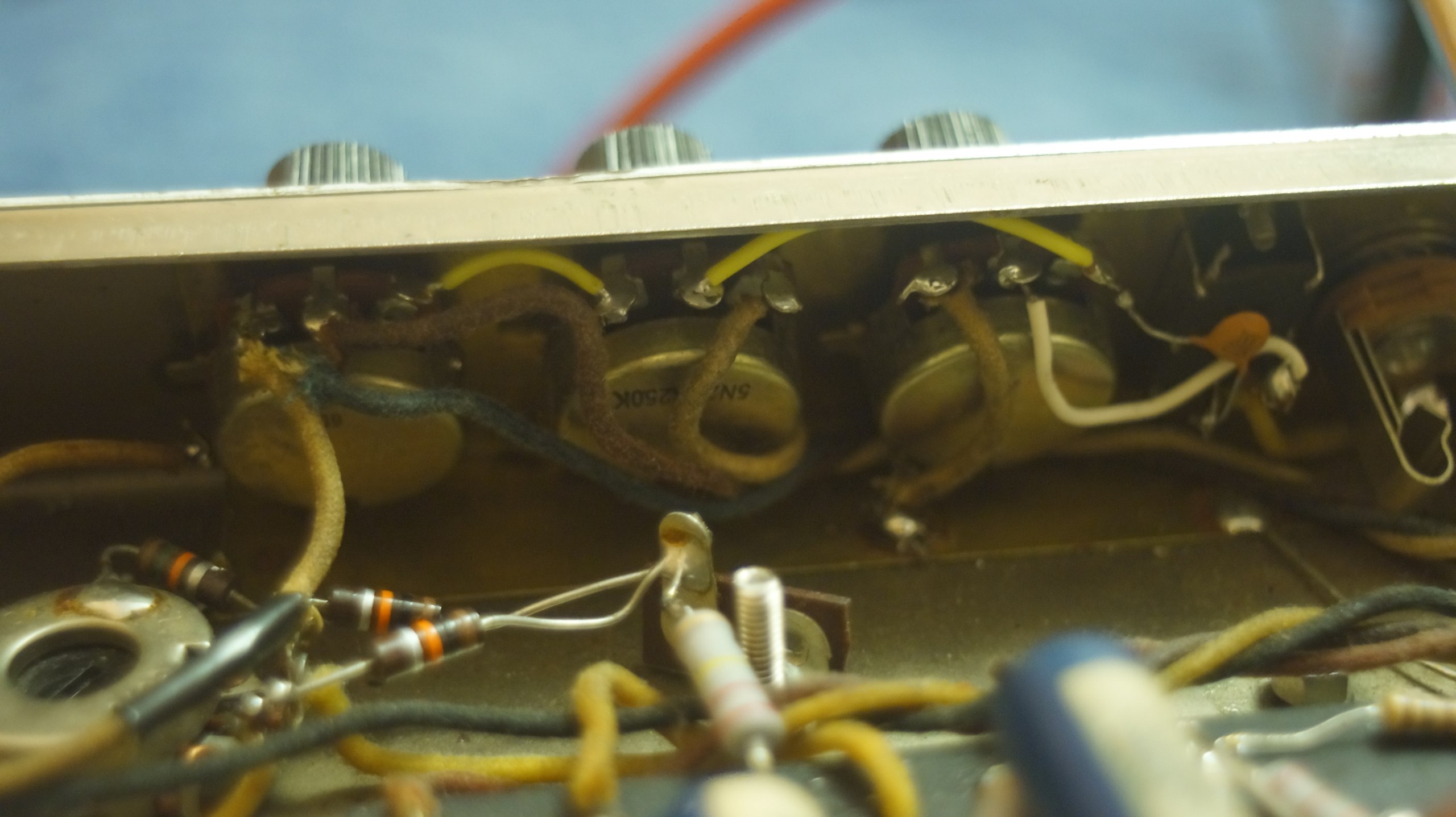 Fender Bassman AB165-AA864 issues (120hz and attack) | The Gear Page