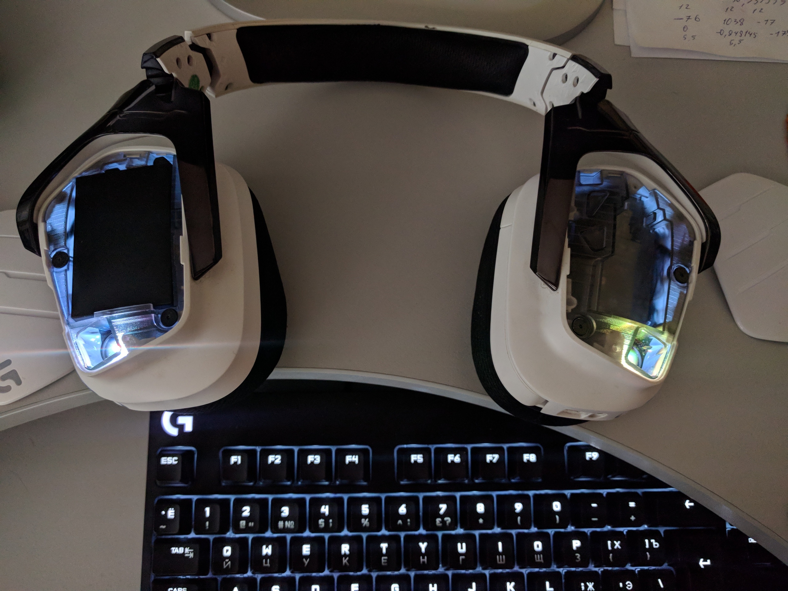 Logitech G933 RGB issue : r/LogitechG