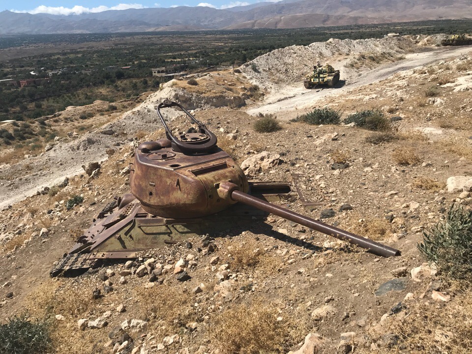 Abandoned Syrian T-34-85 in the Golan Heights : r/DestroyedTanks