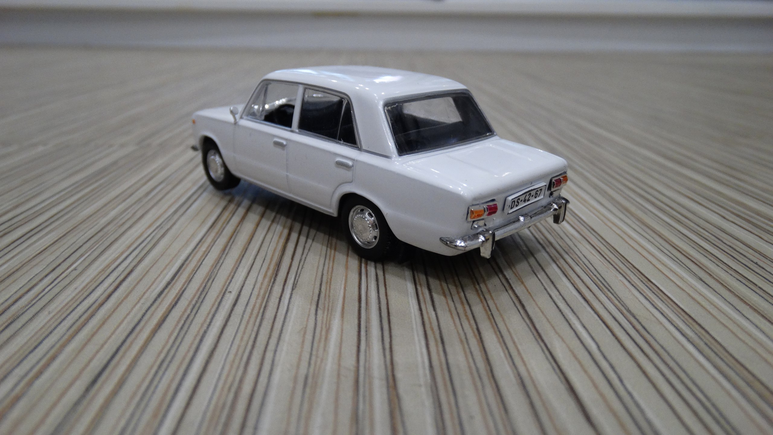 LADA 2101 ZIGULI Polska Белая