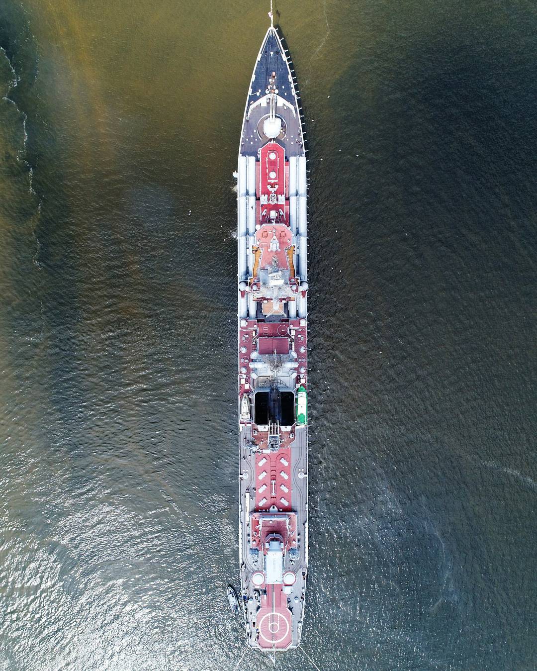 Russian missile cruiser Varyag aerial top view [1080 × 1349] : r ...
