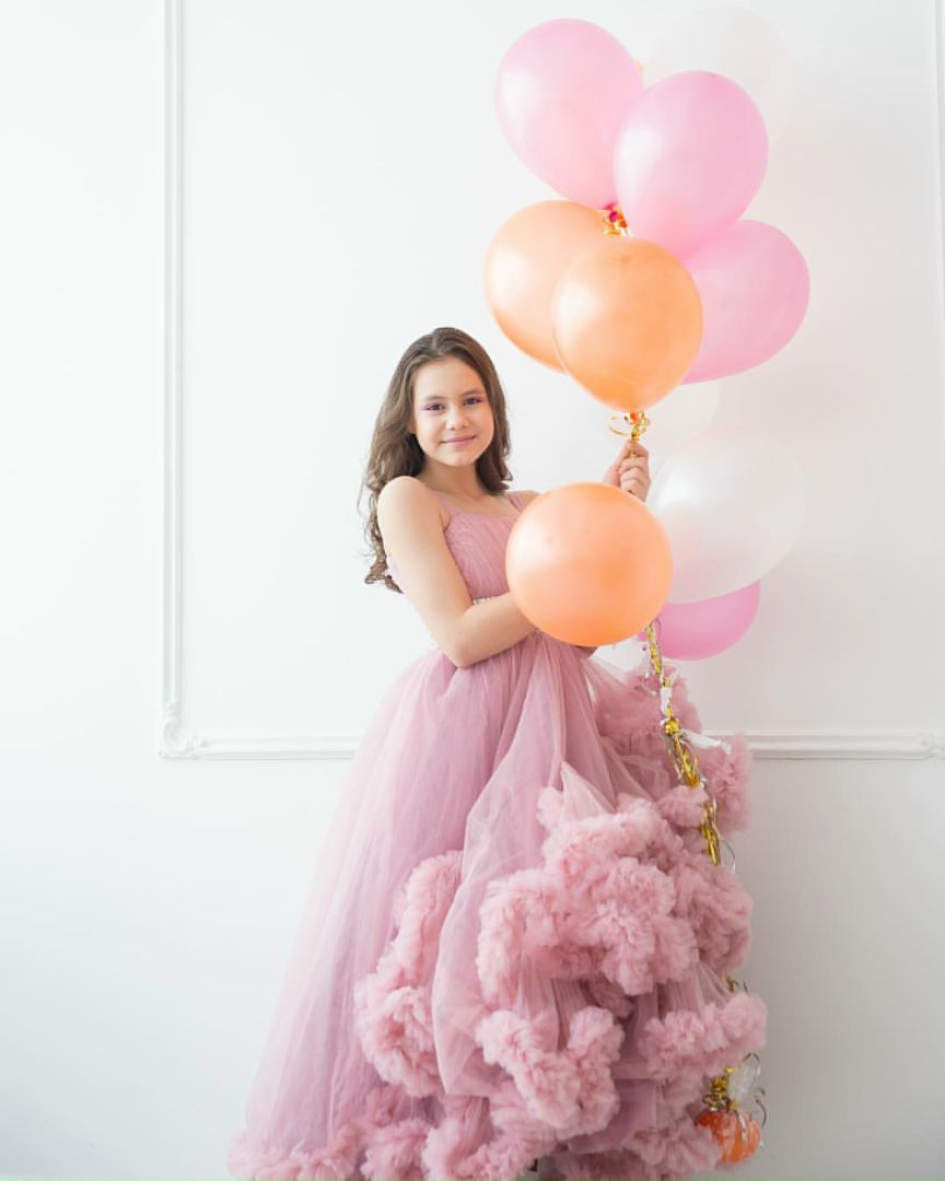 Maria Mirova - Page 10