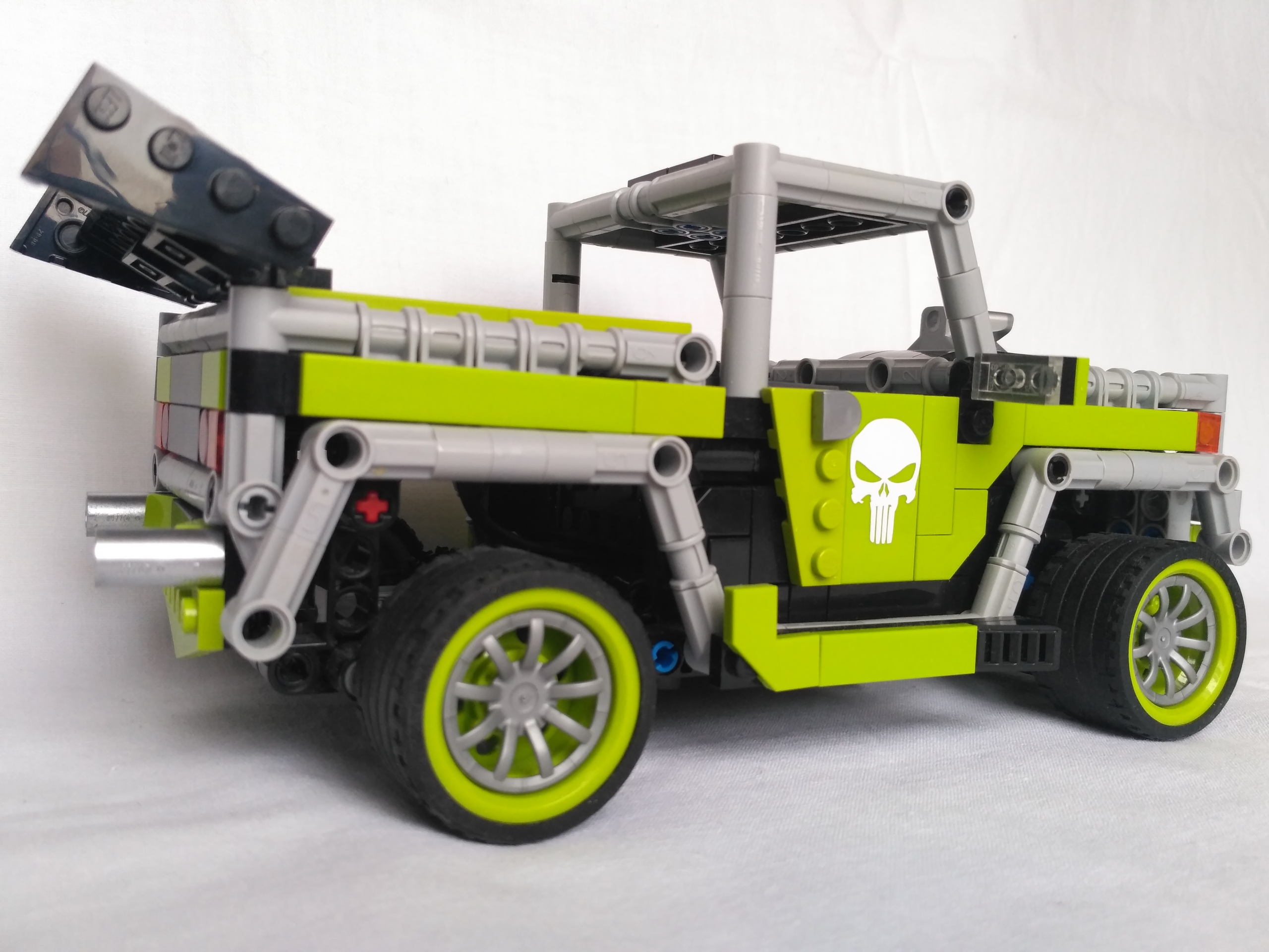 LEGO MOC-25008 Bobcat Street Racer by xfeelgoodx | Rebrickable - Build ...