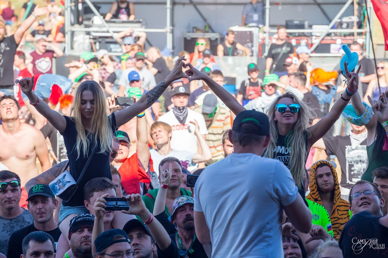 Ultimate shoulder rides / Festival srs