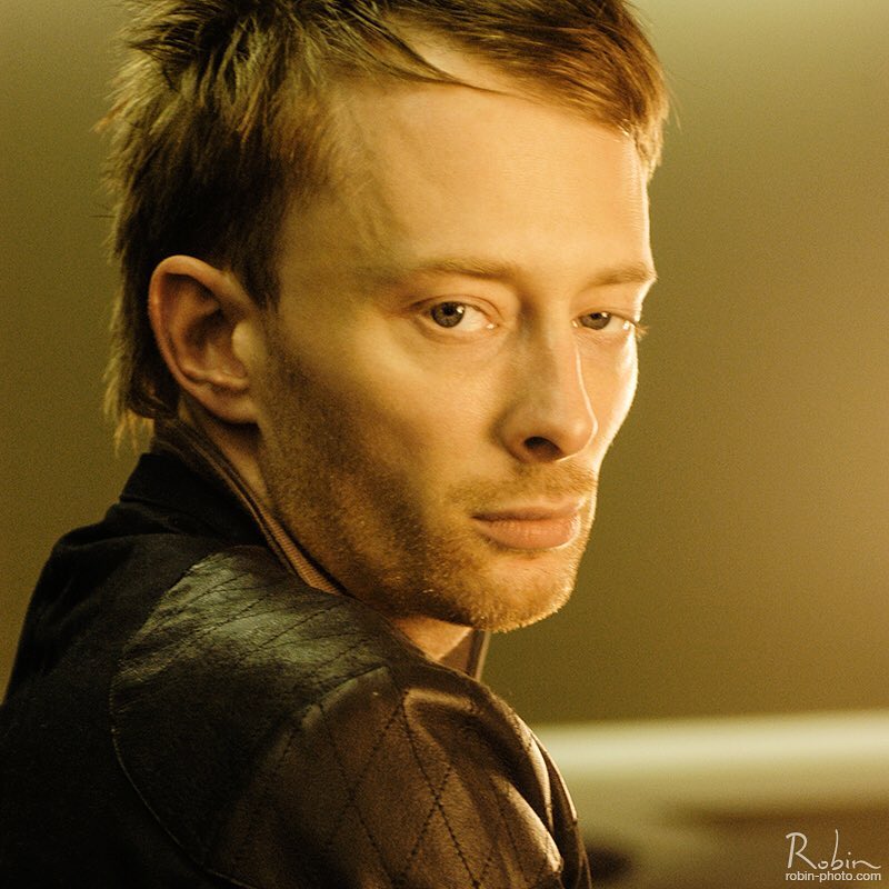 Previously unreleased pics from 2003 by robin-photo : r/radiohead