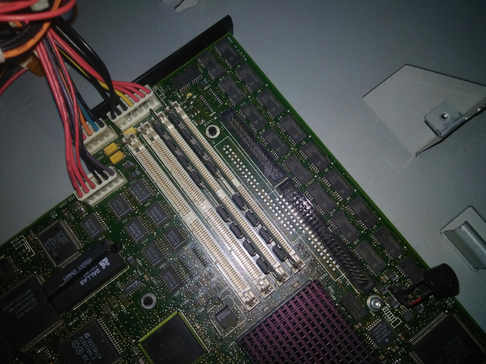 (1) Не поставить ОС на Compaq ProLiant 1000 - Полигон призраков