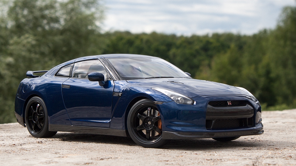 Autoart Nissan GT-R deep blue on TE37 Nismo | DiecastXchange Forum