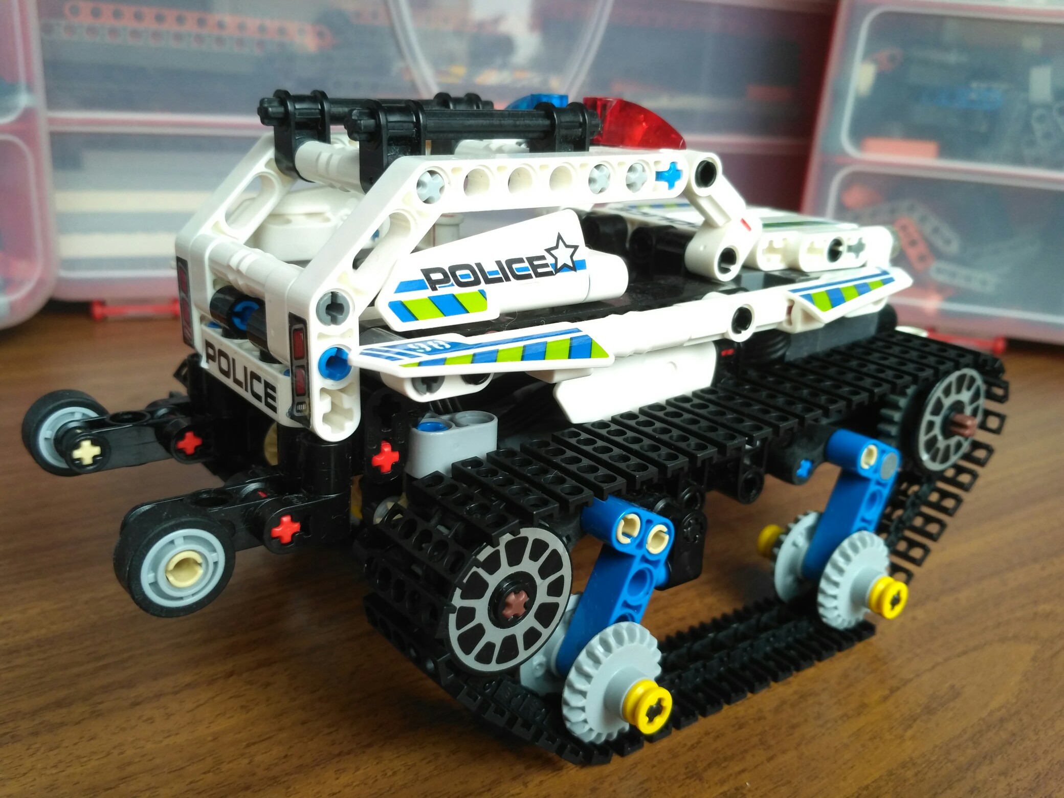 LEGO MOC 42047 Police Ripsaw (BuWizz) by xfeelgoodx | Rebrickable ...