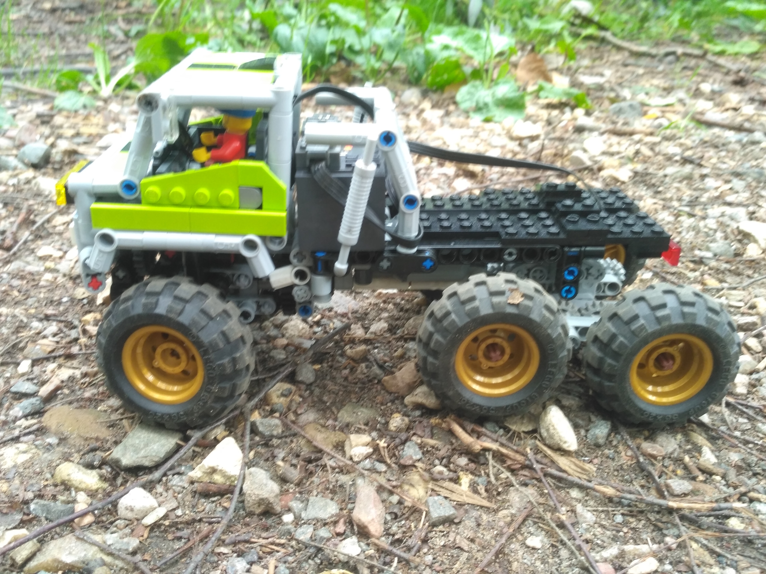 LEGO MOC Mule 6x6 Trial truck by xfeelgoodx | Rebrickable - Build with LEGO